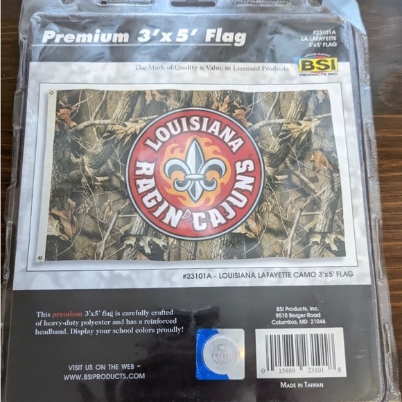 Other | Nwt Camo Ull Flag | Poshmark